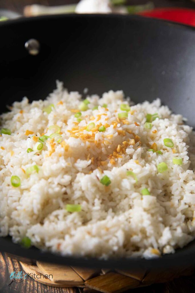 Easy Garlic Fried Rice | Billi's Kitchen